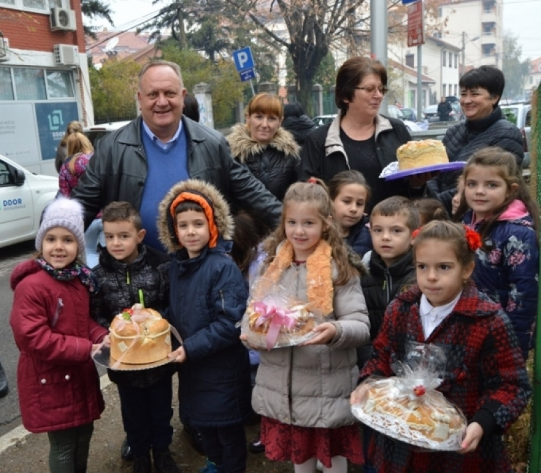 DANAS JE SVETSKI DAN DETETA - Vesti | vlasotince.tv